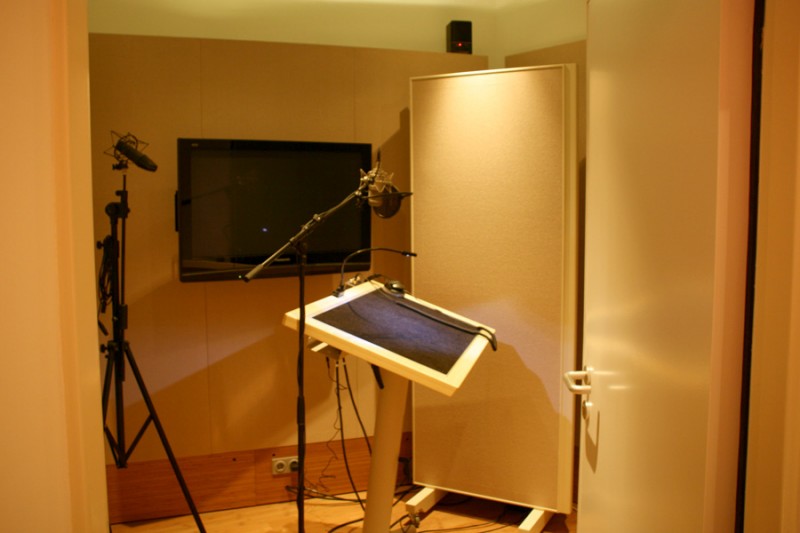 Voice Over for Douglas at Studio Funk Berlin Mitte - Jill Holwerda ...